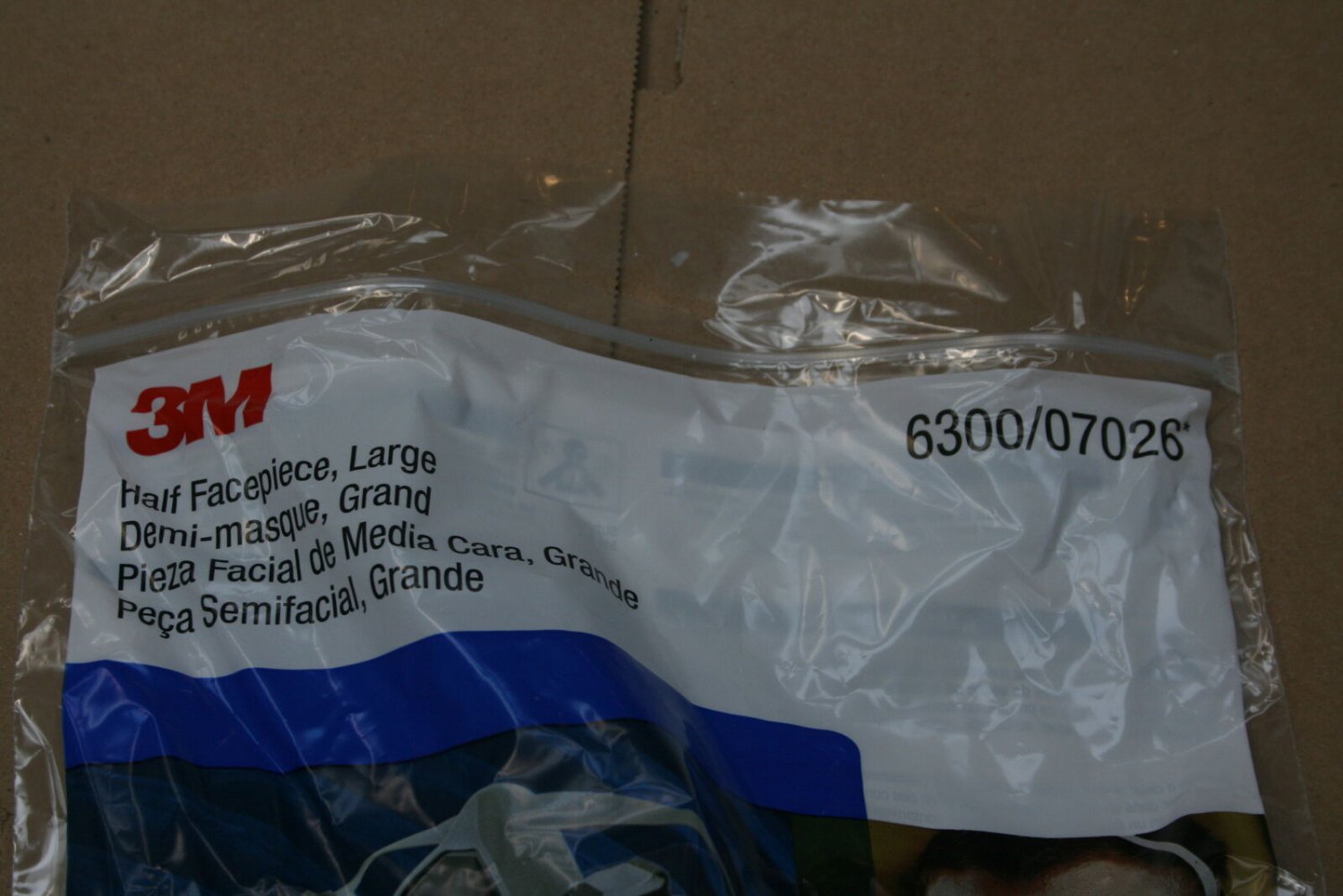 3M Half Facepiece Reusable Respirator 6300/07026(AAD) Large