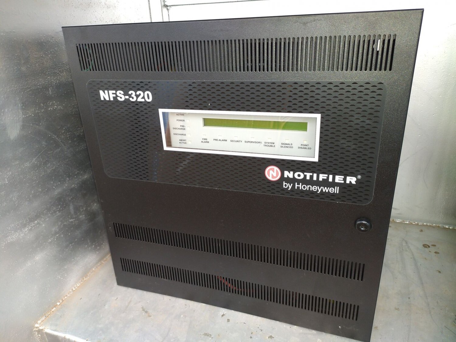 Honeywell Notifier NFS-320 - Intelligent Fire Alarm Panel Barely used w ...