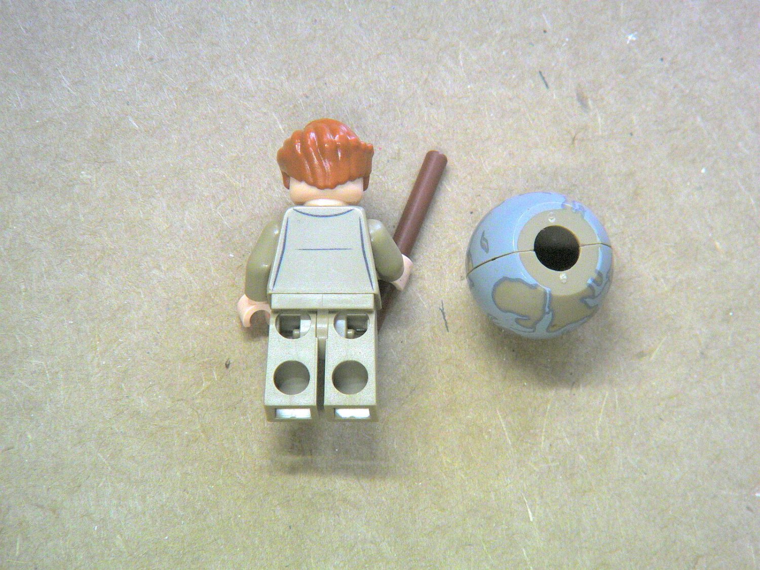 Lego Professor Remus Lupin Minifigure Dark Tan Suit hp130 Harry Potter Wand