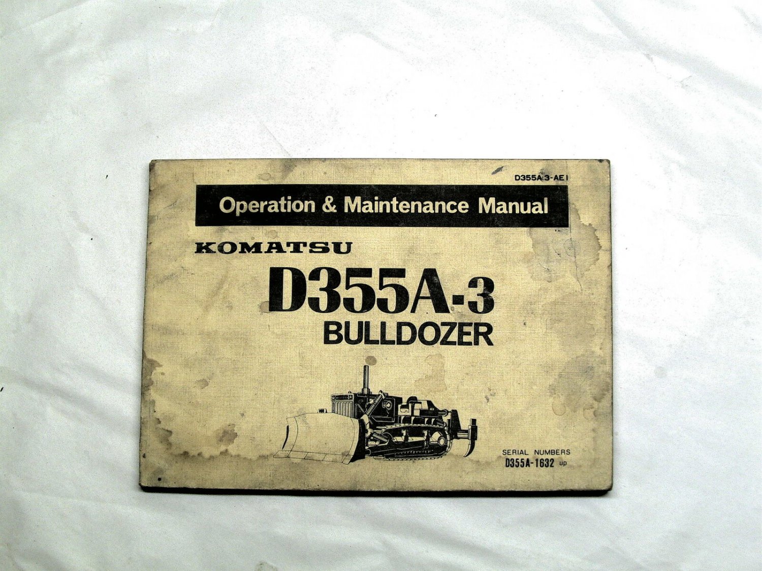 KOMATSU D355A-3 Bulldozer Operation and Maintenance Manual, D355A.3-AEI
