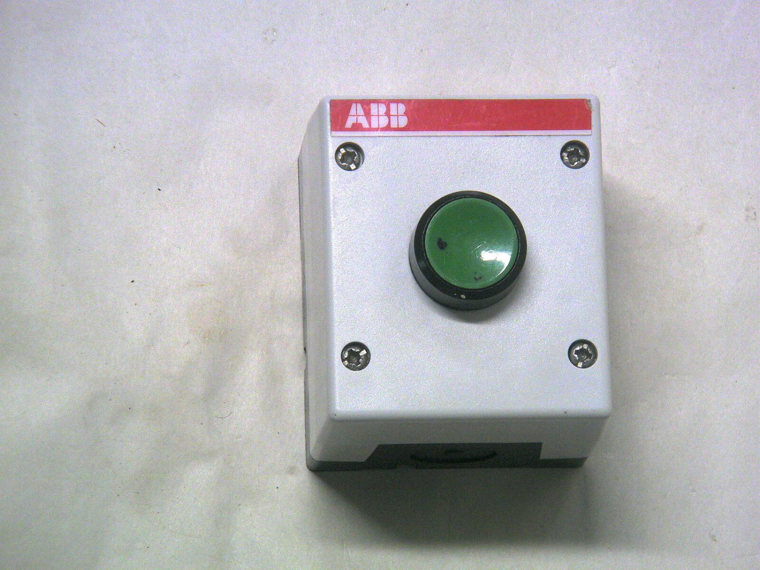 ABB CBK-EP1 Push Button Enclosure 22.5mm 1 Hole /w SK616 002-A