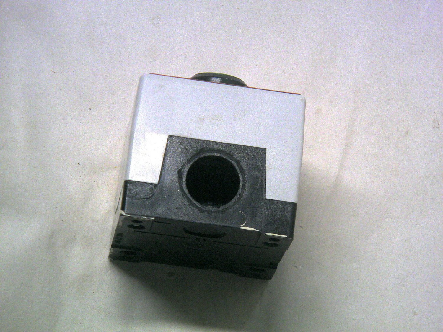 ABB CBK-EP1 Push Button Enclosure 22.5mm 1 Hole /w SK616 002-A