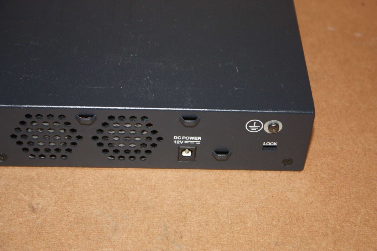 Juniper SRX220H Services Gateway Firewall Security Appliance SRX220