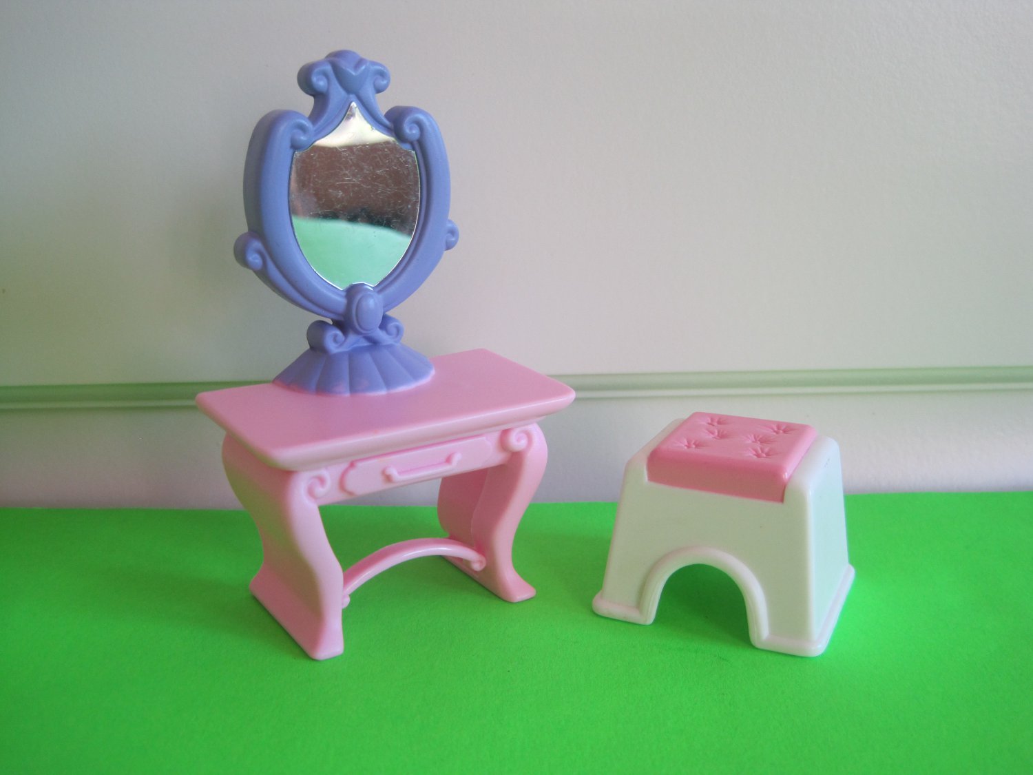 FISHER PRICE Loving Family Dollhouse GIRLS BEDROOM PINK VANITY SET with ...