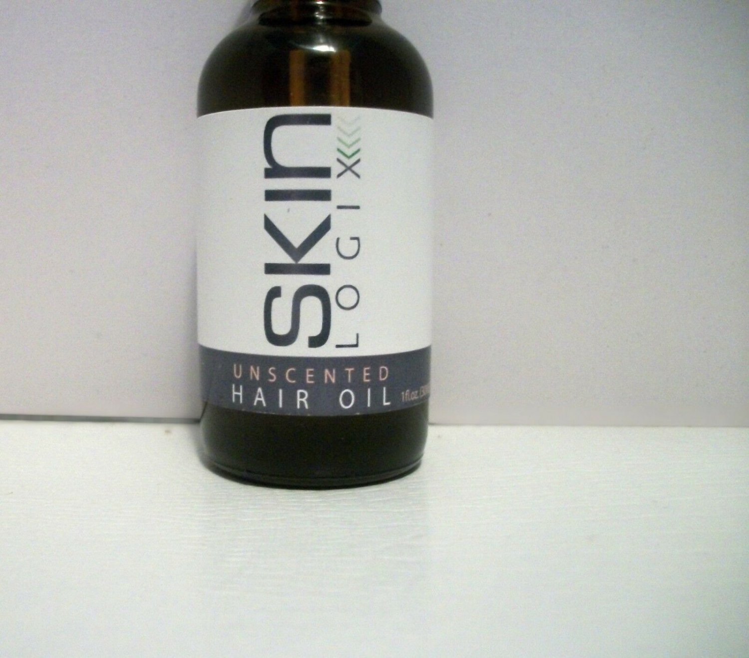 Sealed Bottle Skin Logix Unscented Hair Oil 1 Ounce