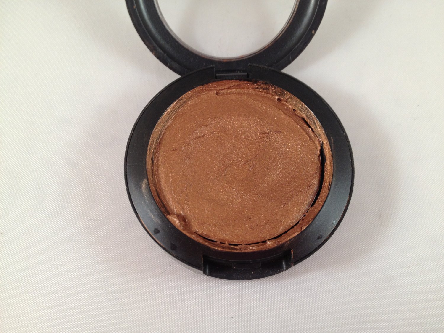 MAC Cosmetics Cream Colour Base color CCB Bronze multi-use face bronzer ...