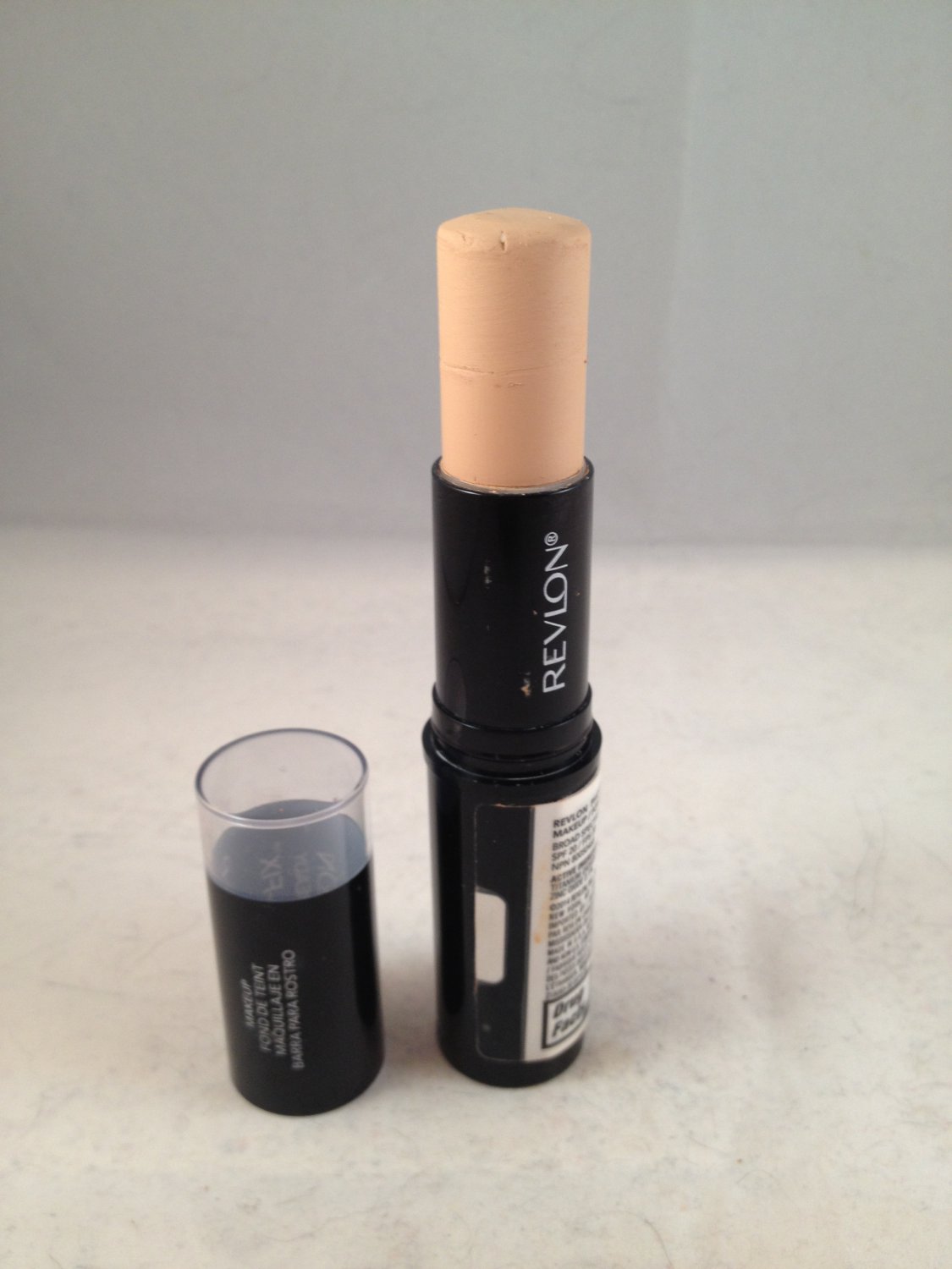 Revlon PhotoReady Insta-Fix Makeup #130 Shell Foundation and Concealer ...