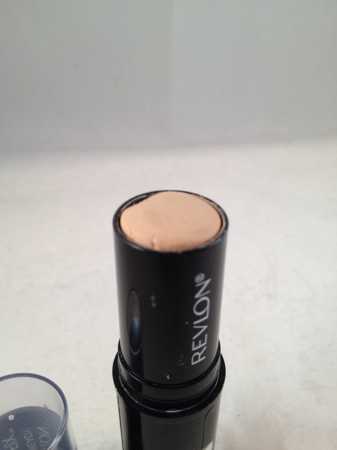 Revlon PhotoReady Insta-Fix Makeup #130 Shell Foundation and Concealer ...