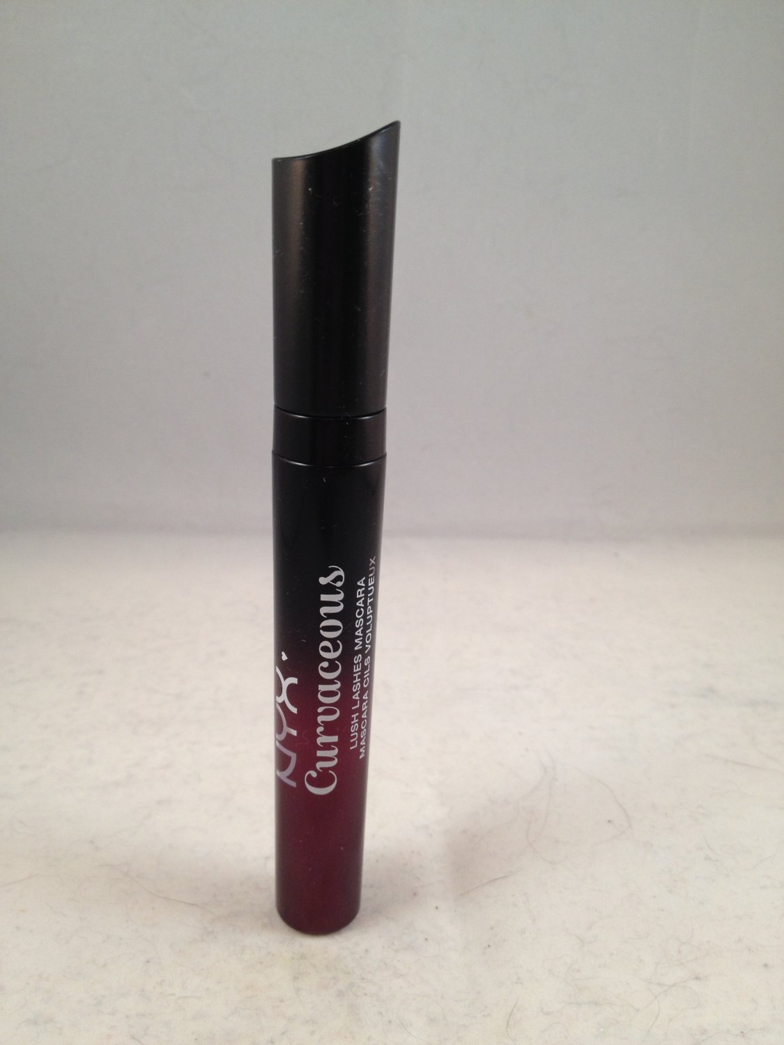 NYX Curvaceous Lush Lashes Volume and Define Mascara Black