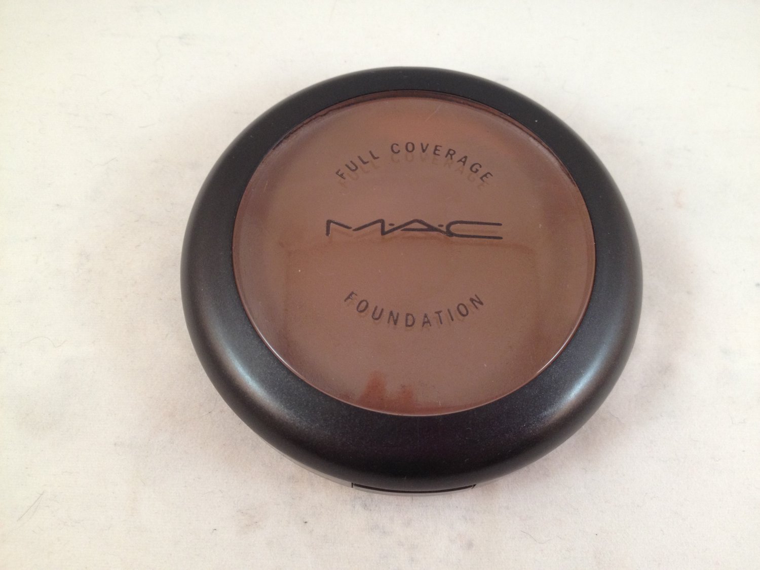 MAC Cosmetics Full Coverage Foundation NW50 cream compact