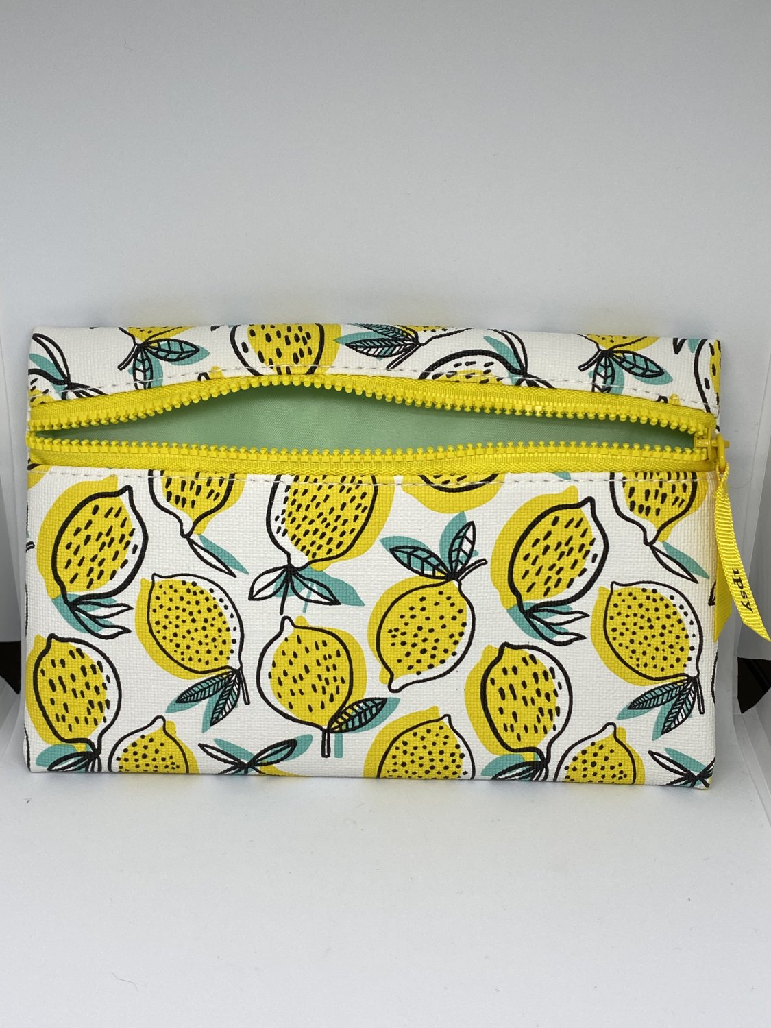 Ipsy MyGlam Glam Bag April 2019 Lemons Cosmetic case purse
