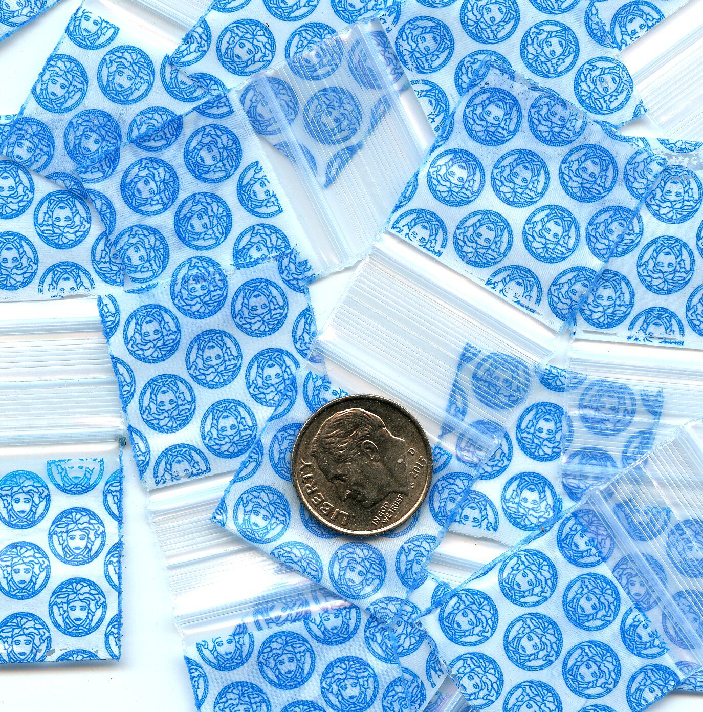 100 Luxury Brand Apple baggies 1 x 1" Mini Zip lock Bags 1010 (V)