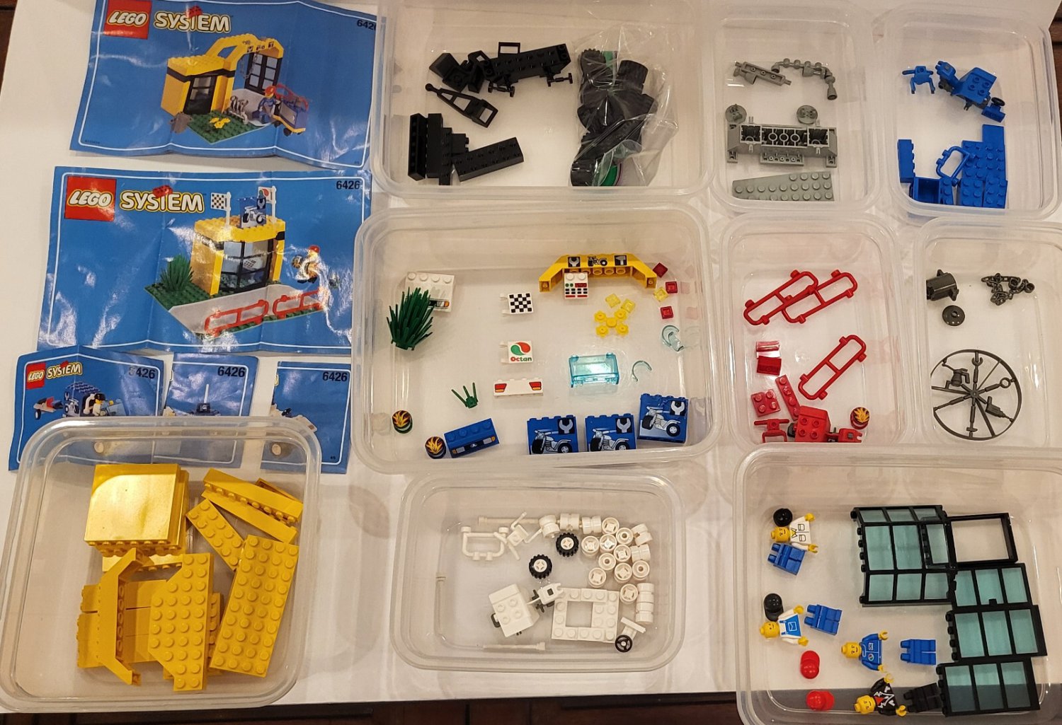 LEGO Town Set 6426 Super Cycle Center NEW NO BOX NO BAGGIE