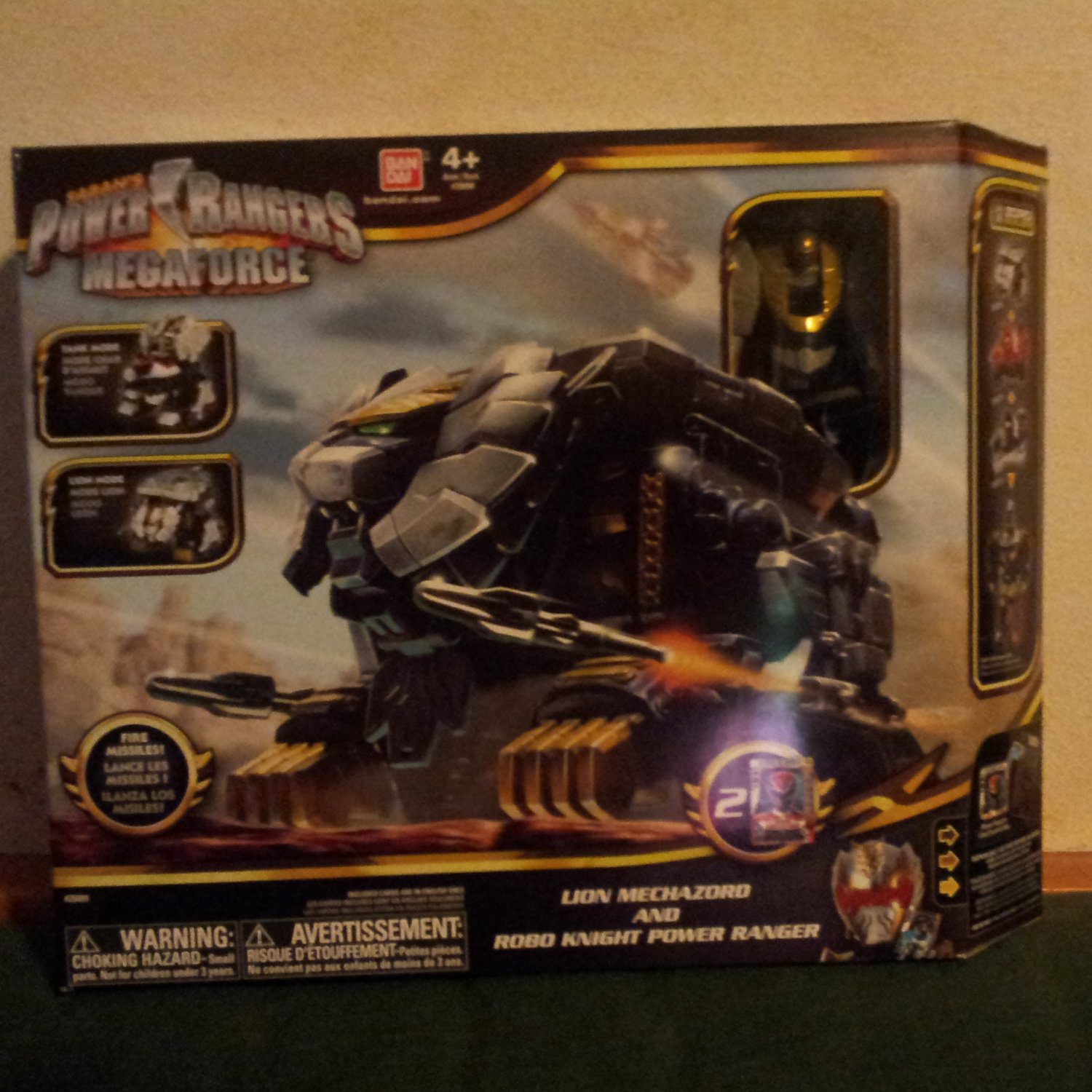 Power Rangers Megaforce Lion Mechazord and Robo Knight Power Ranger ...