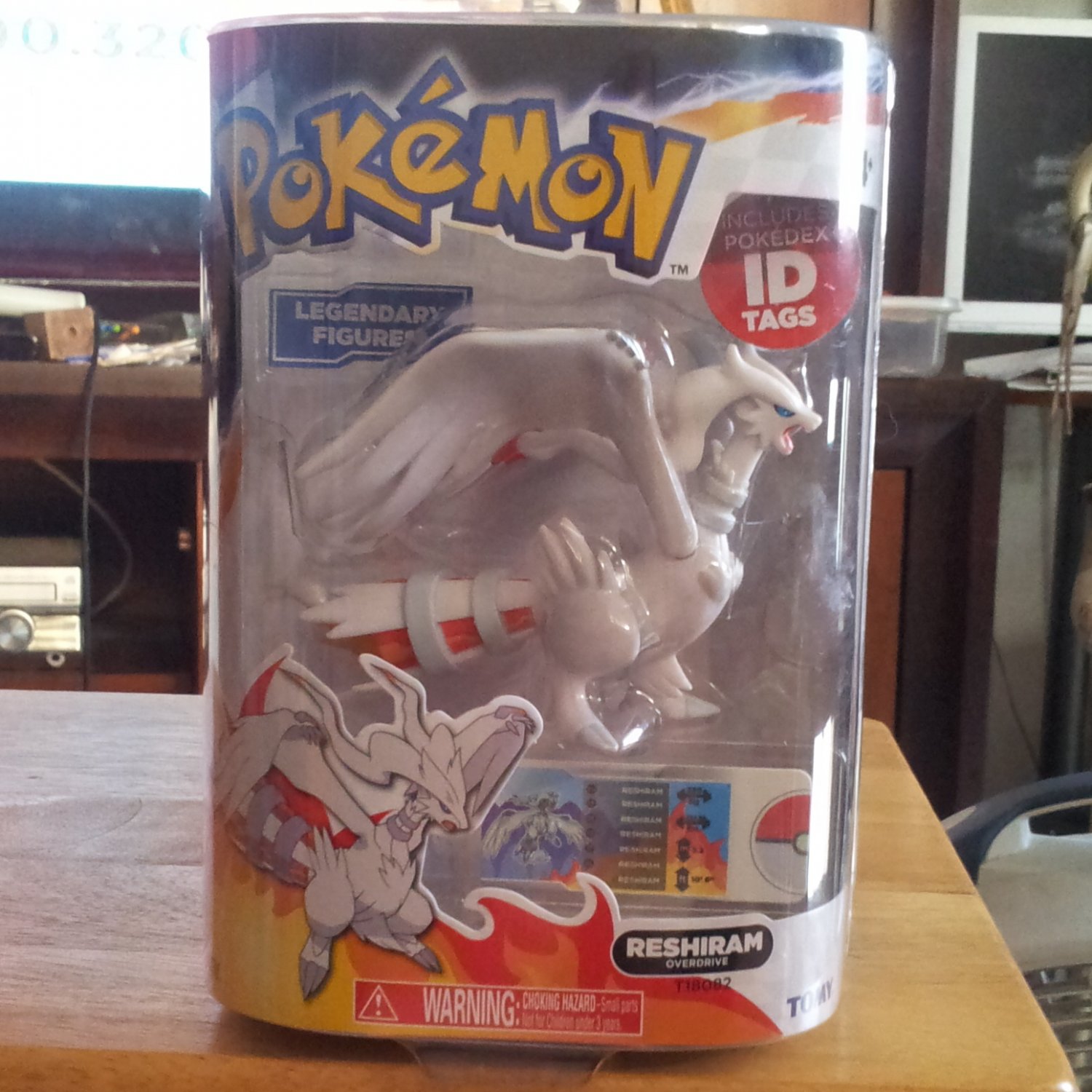 Reshiram Overdrive 2013 Pokemon Legendary Figure Series 1