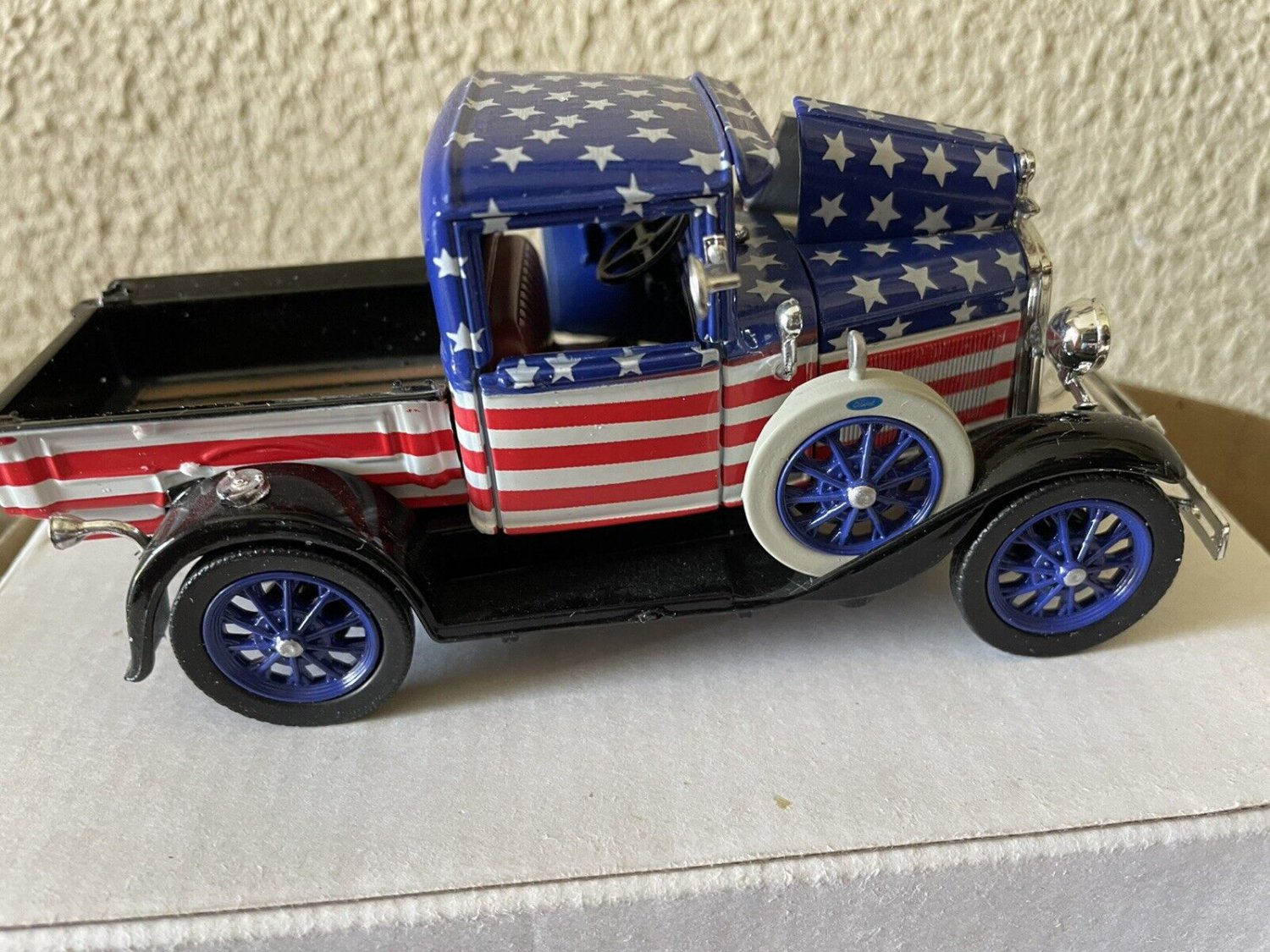 Ford Model A Pick Up Truck NATIONAL MOTOR MUSEUM w/Flag FINISH SS ...