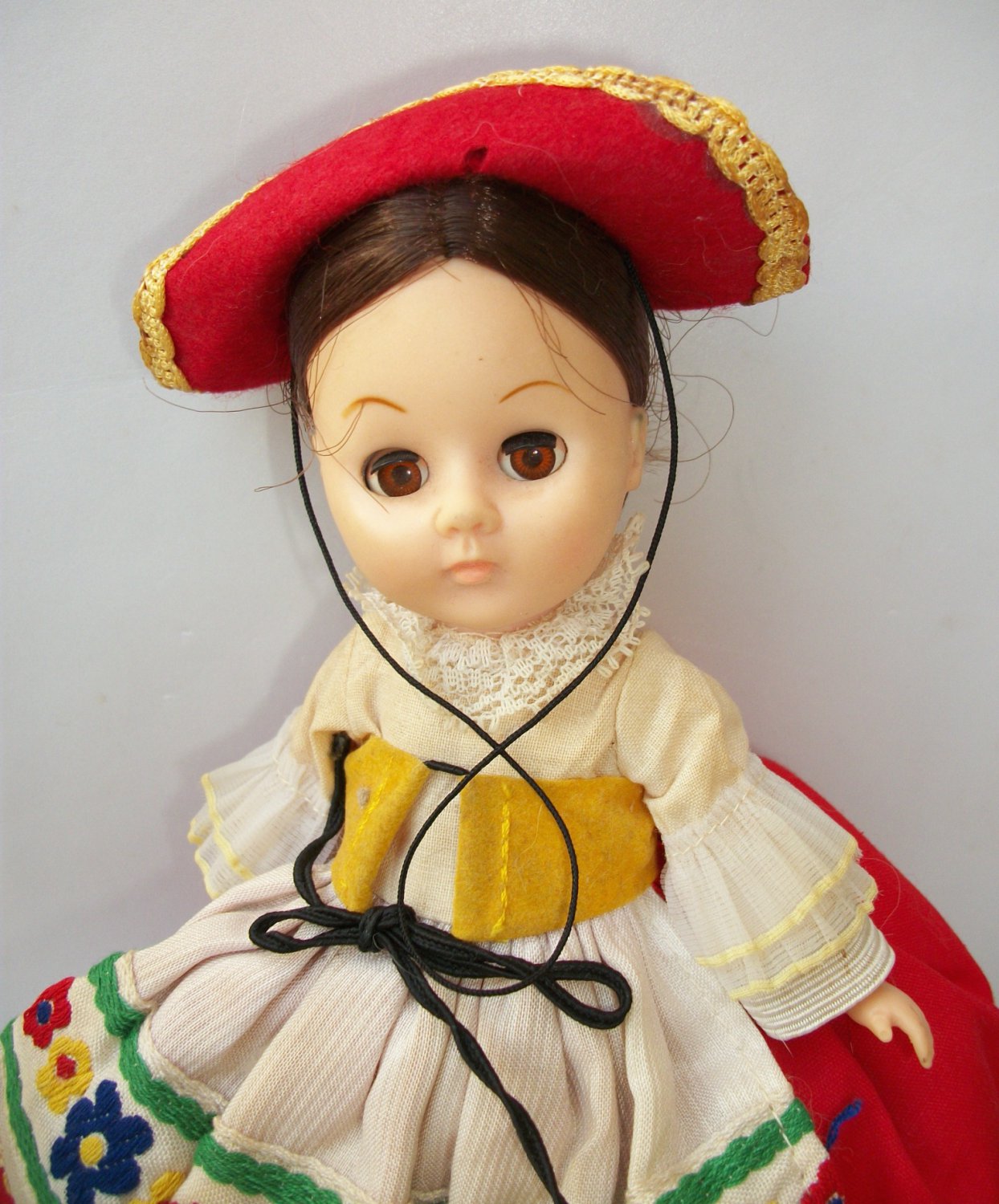 VINTAGE SPANISH HISPANIC VOGUE DOLL INTERNATIONAL COLLECTOR SERIES W ...