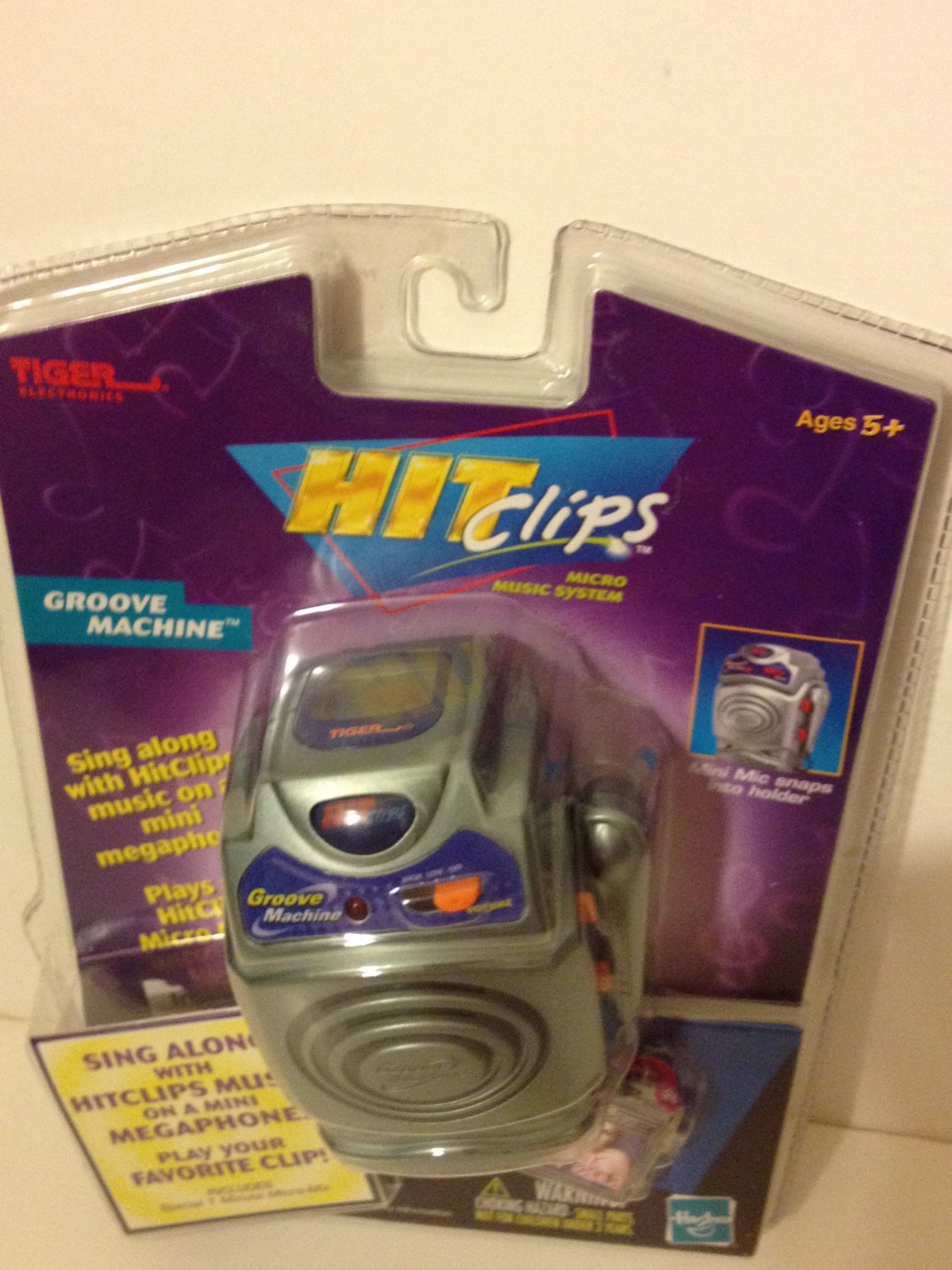 Groove Machine HitClips Mini Mic& Megaphone Pink “Most Girls” Sing ...