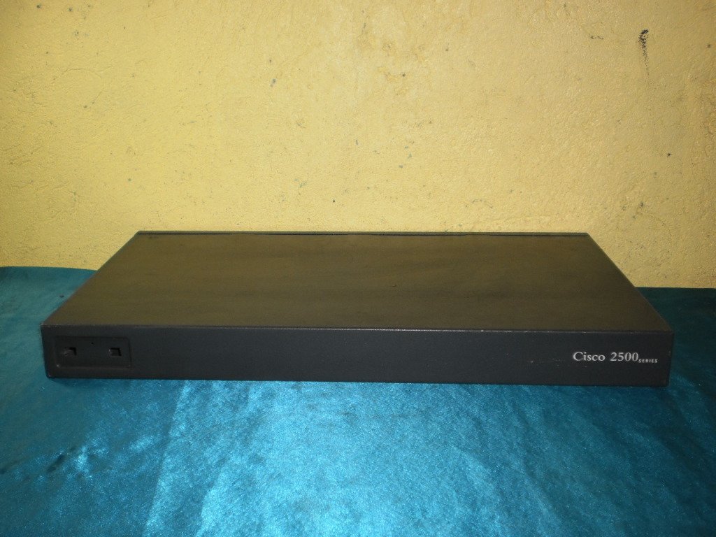 Cisco 2501 Router (37 units available)