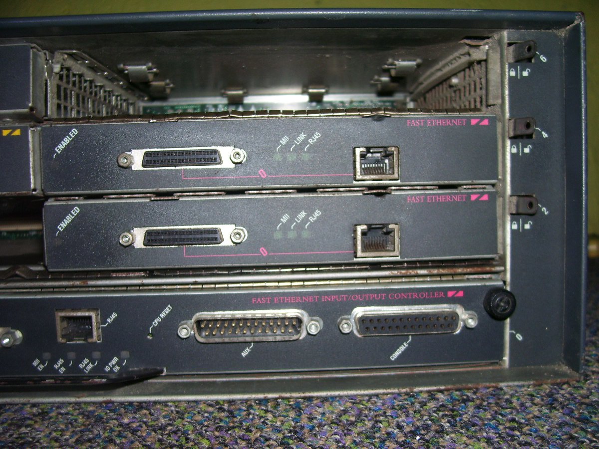 Cisco 7200 Series Router S/N: 72607514