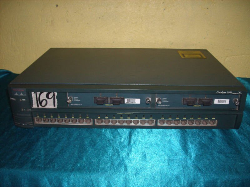 Cisco WS-C2924M- XL-EN Switch S/N: FAA0336H09 W