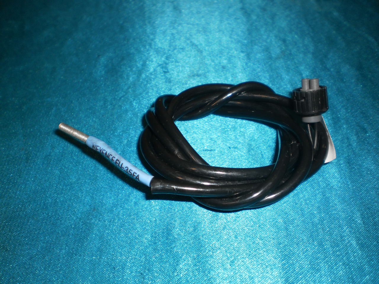 Keyence FU-35FA FU35FA Fiber Optic Cable/ Sensor