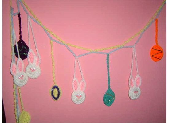 EASTER BUNNY STREAMER