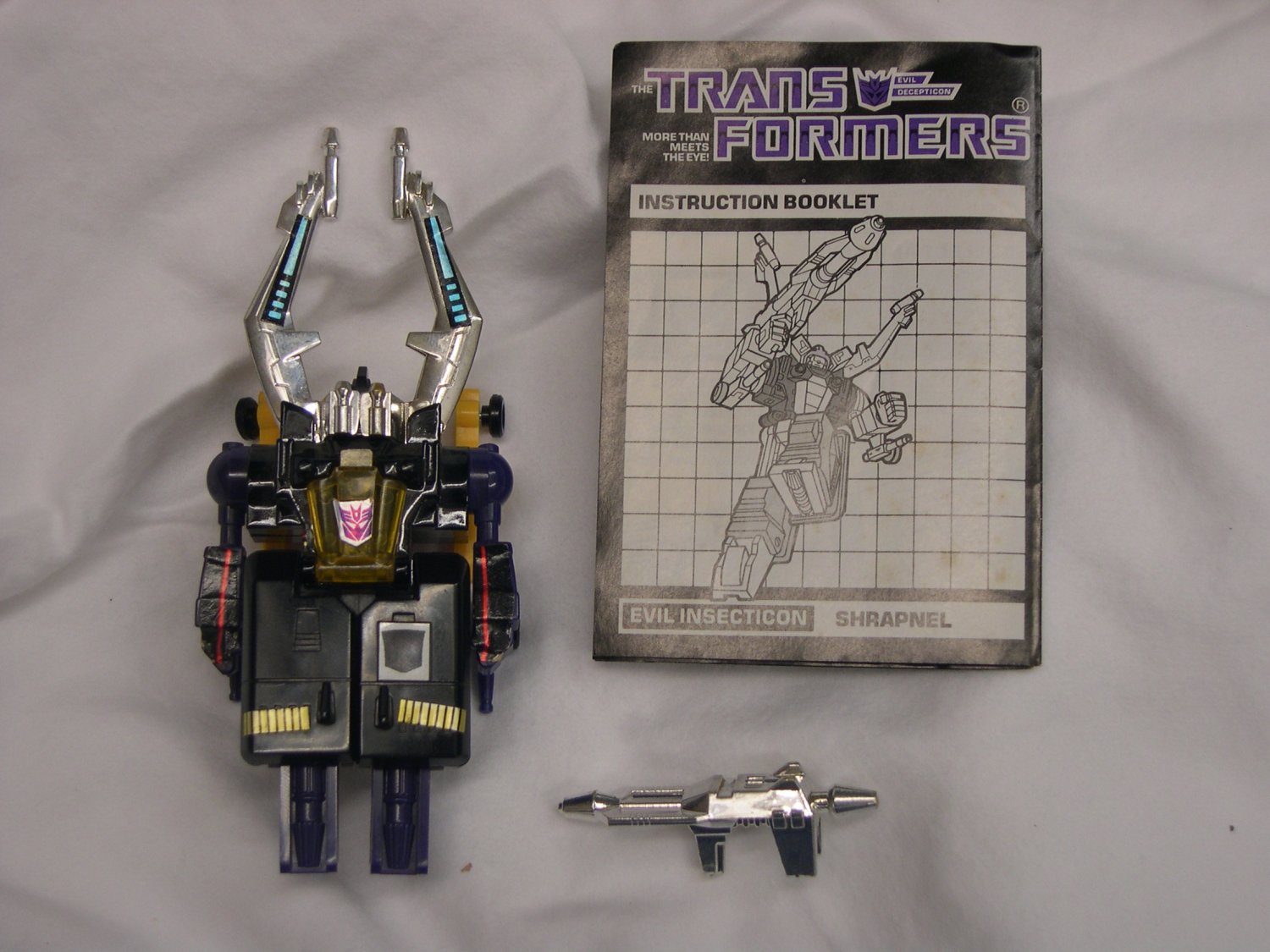 Insecticon Shrapnel G1 Transformer Authentic with weapon, original box ...