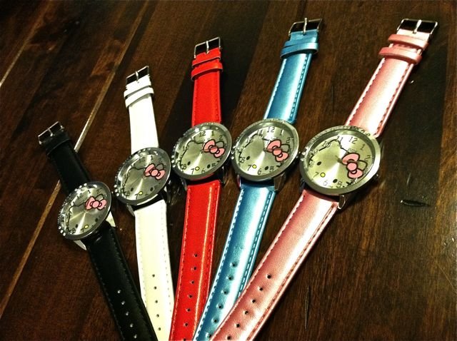 FREE SHIPPING - HELLO KITTY WATCHES