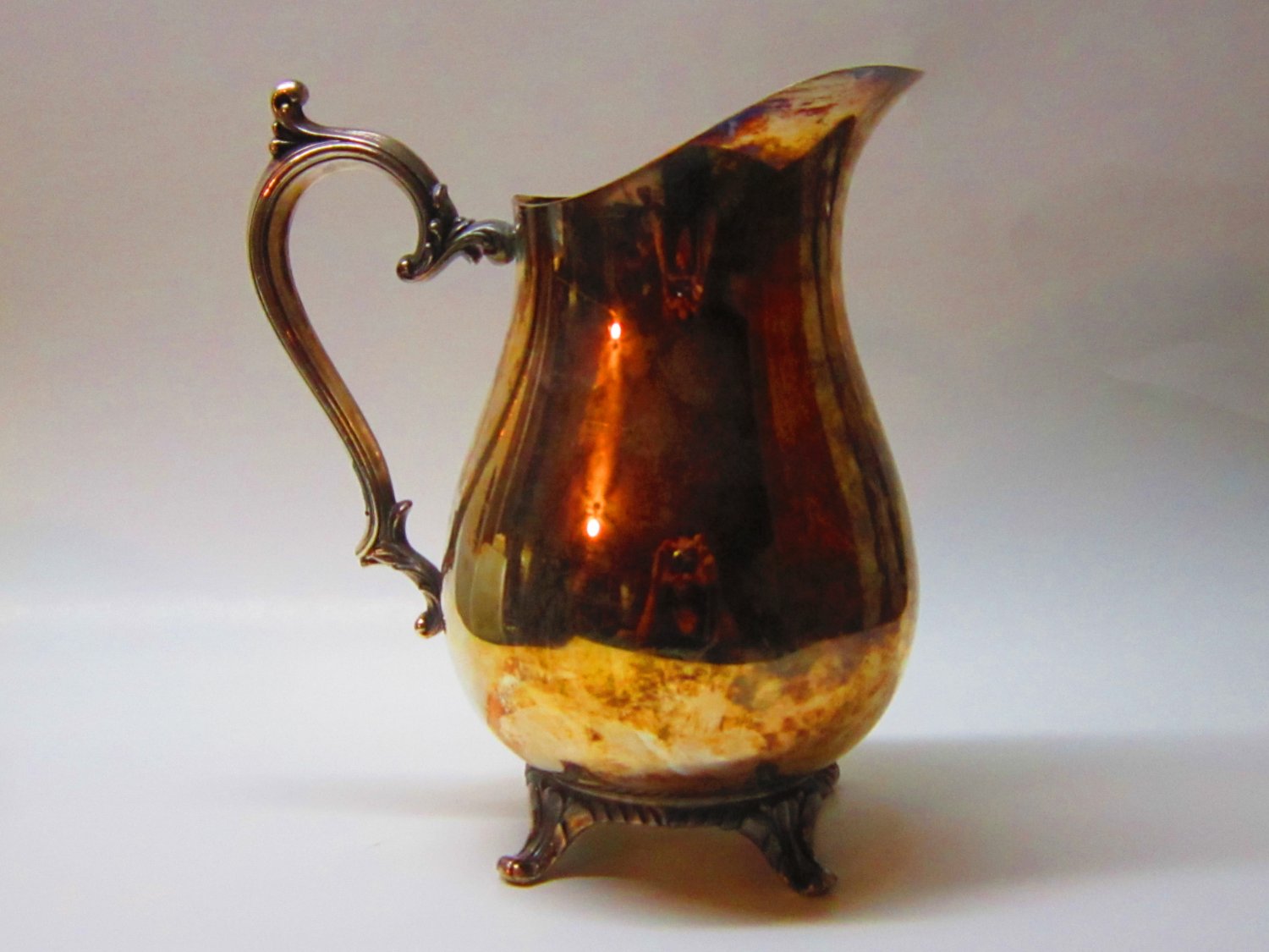 Vintage Wm Rogers #817 Silver Plate Water Pitcher