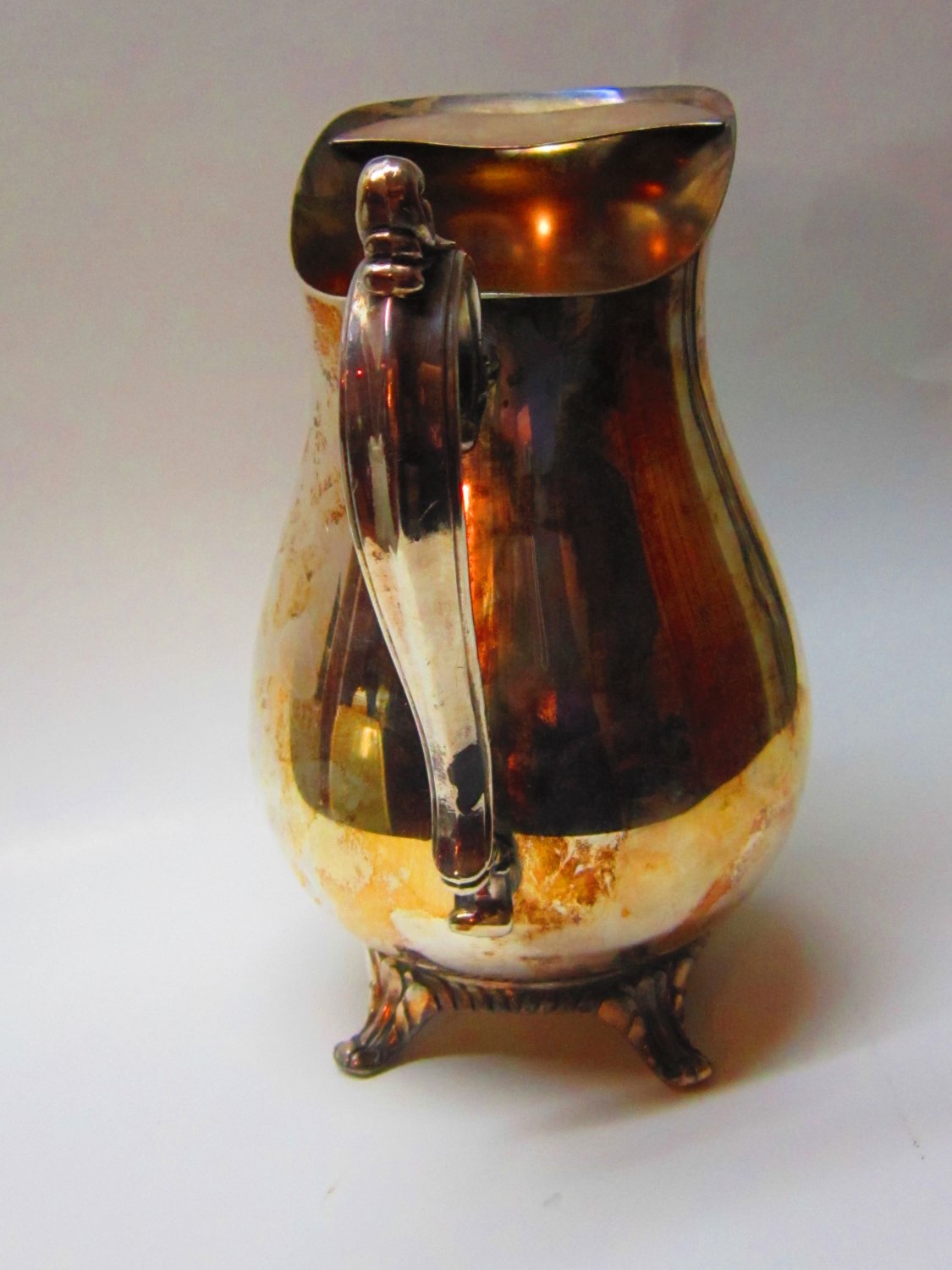 Vintage Wm Rogers #817 Silver Plate Water Pitcher