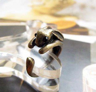 Retro Hugging Rabbit Ring