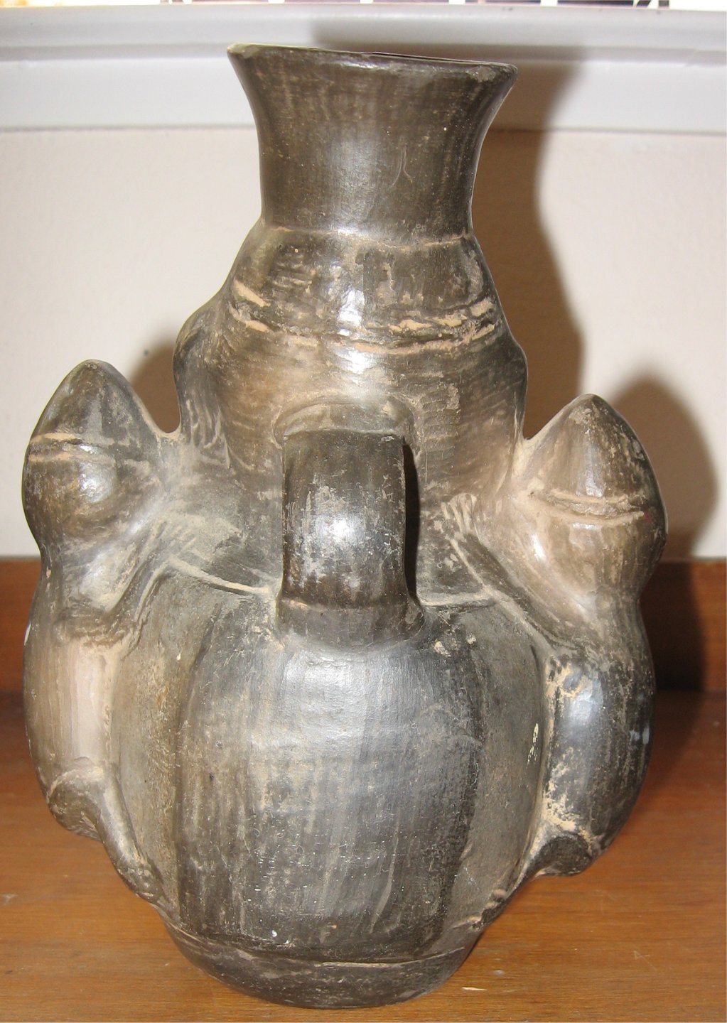 Pre-Columbian Peruvian Vessel