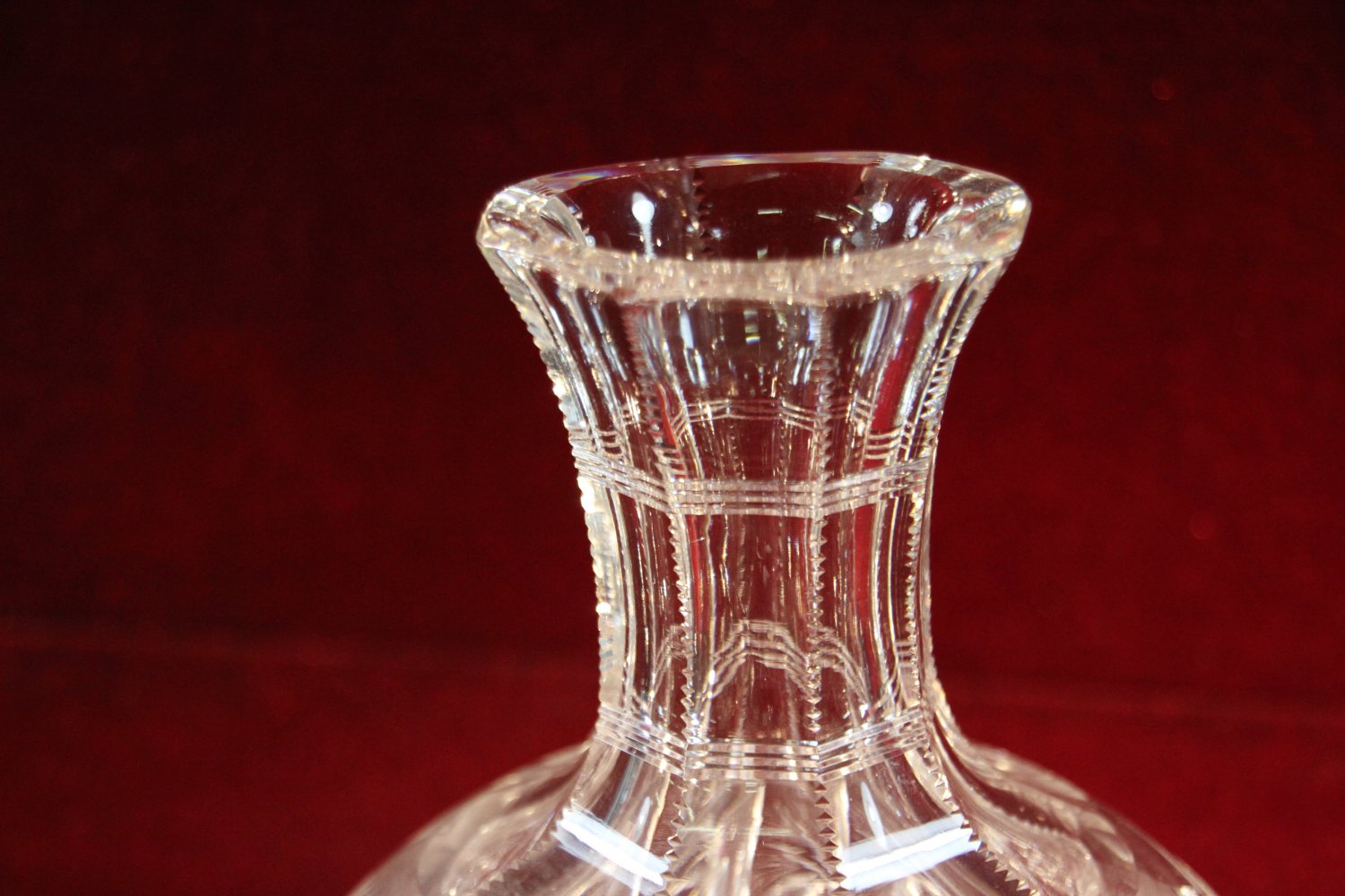 Glass Decanter Hobstar Pinwheel Diamond Cut Radiant Star