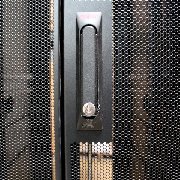 APC NetShelter SX AR3300 42U 600mm Wide x 1200mm Deep Rack Enclosure ...