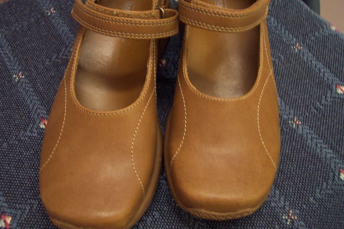 Smart Fit Camel Colored Girls Mules Shoes Girls Size 3 101-12shoes ...