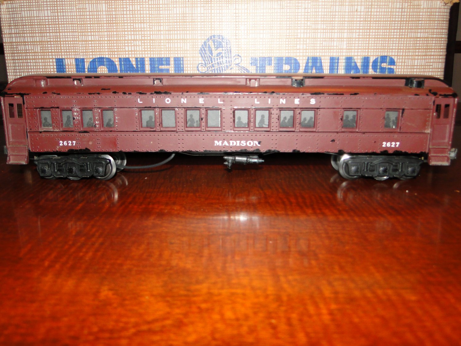 Lionel 2627 Madison Heavyweight Passenger Car (Type III)