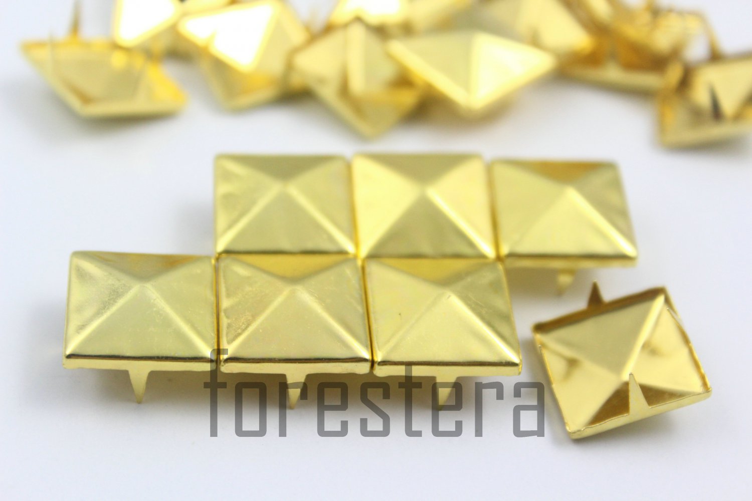 100 15mm Gold Pyramid Studs DIY Studs Metal Studs Craft Studs Spike (JP15)