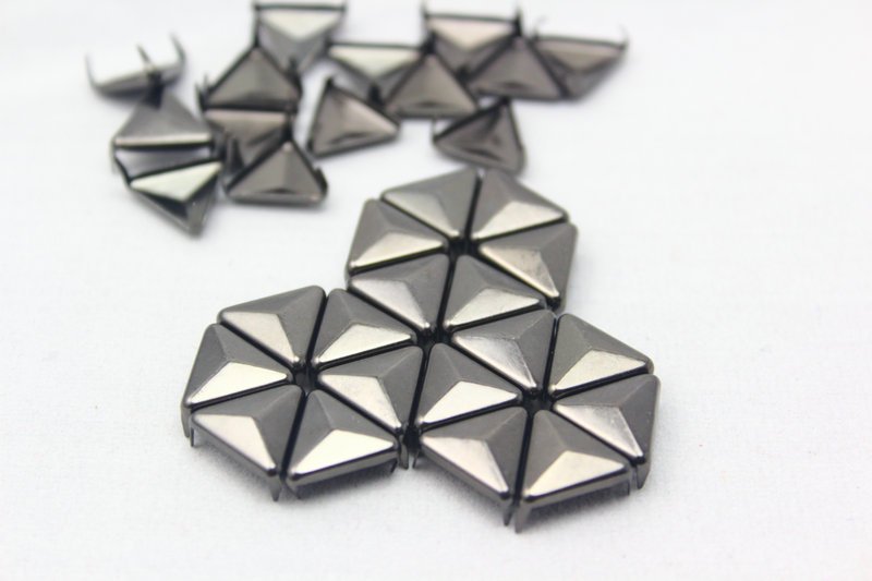 100 12mm Gunmetal Triangle Studs DIY Studs Metal Studs Craft Studs ...