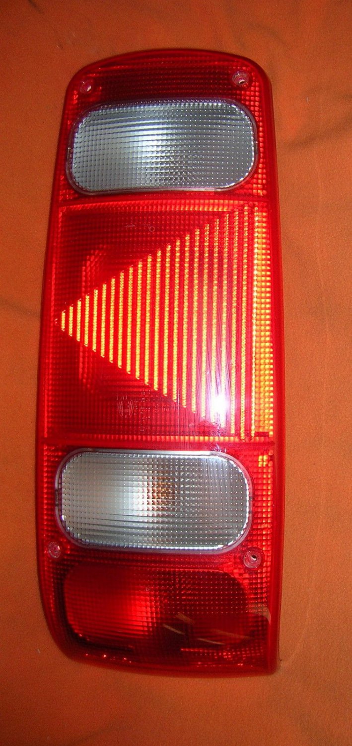 Hella 9604 Tail Light Assembly #SM1 1A R-S1 2a UPC:710534484602