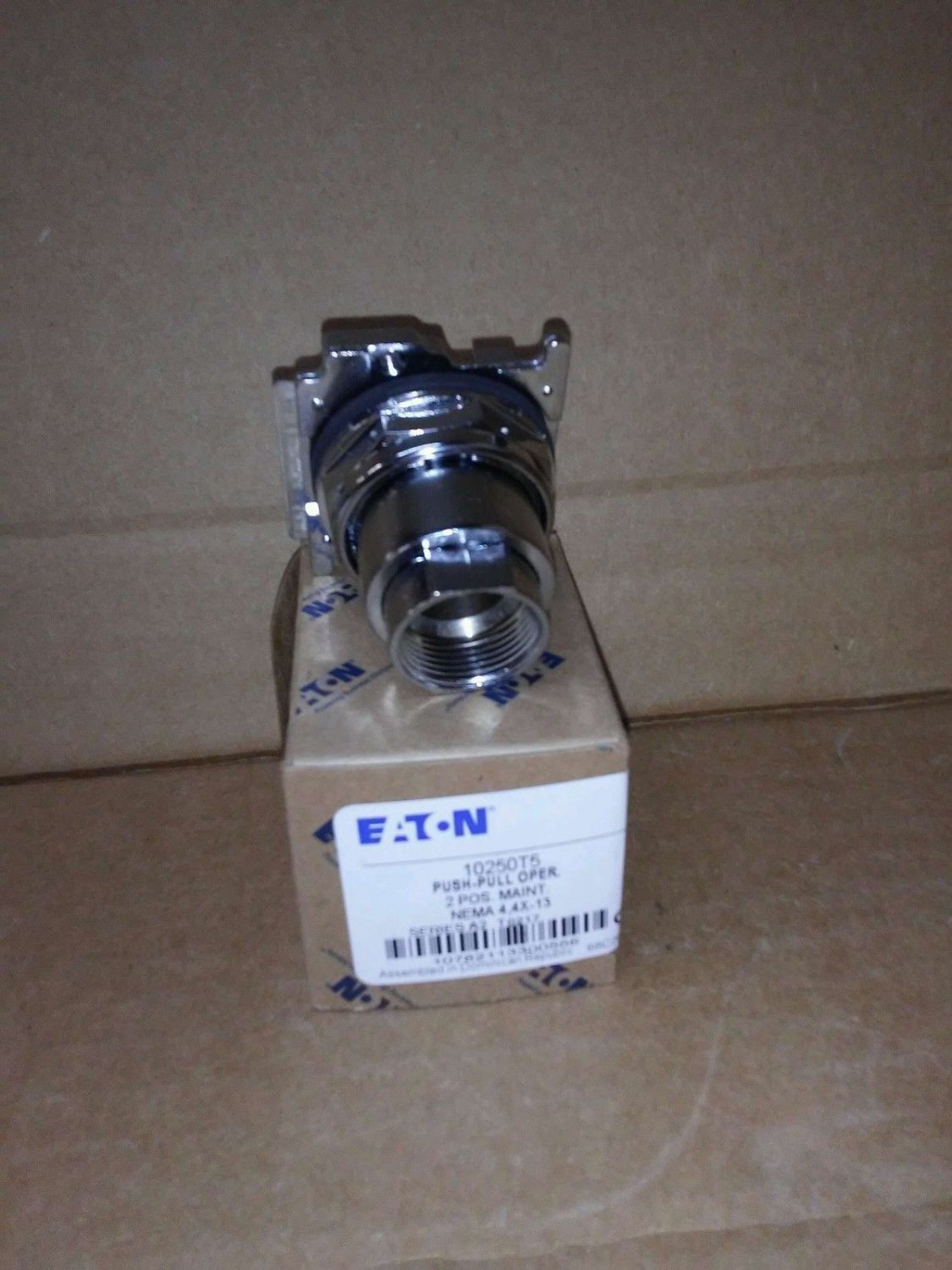 EATON 10250T5 push pull housing operation 2 position maintained CUTLER ...