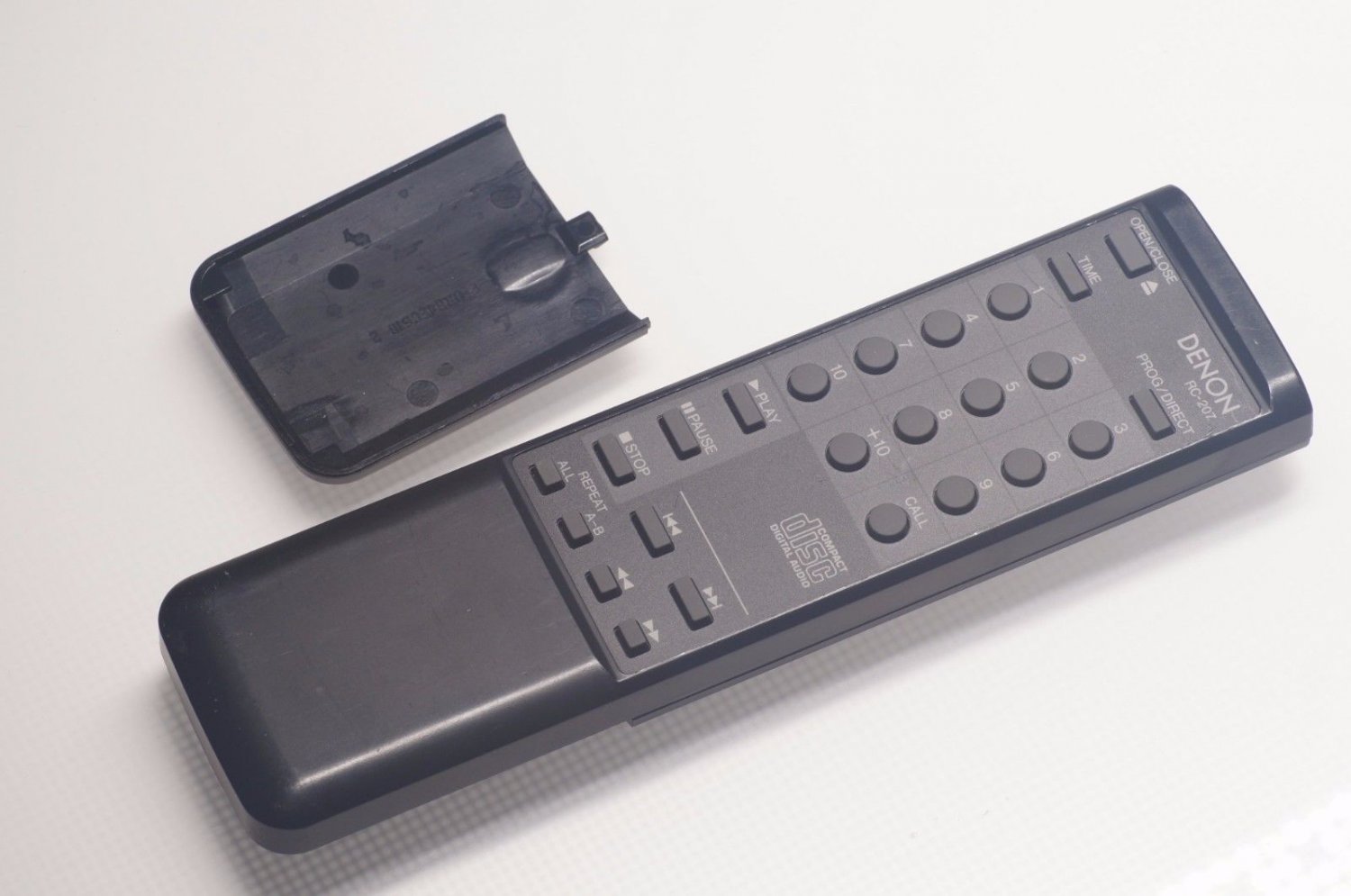 DENON RC 207 Original Geniune Remote Control CD Player Compact Disc DCD 560