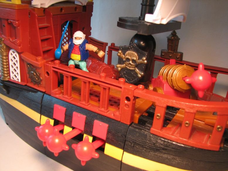 Fisher-Price Imaginext - Pirate Raider Ship LOOSE