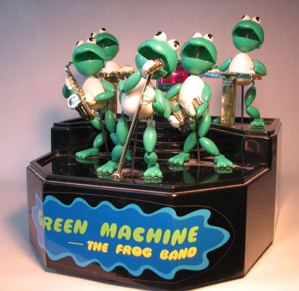 Green Machine The Frog Band - Responds to applause!
