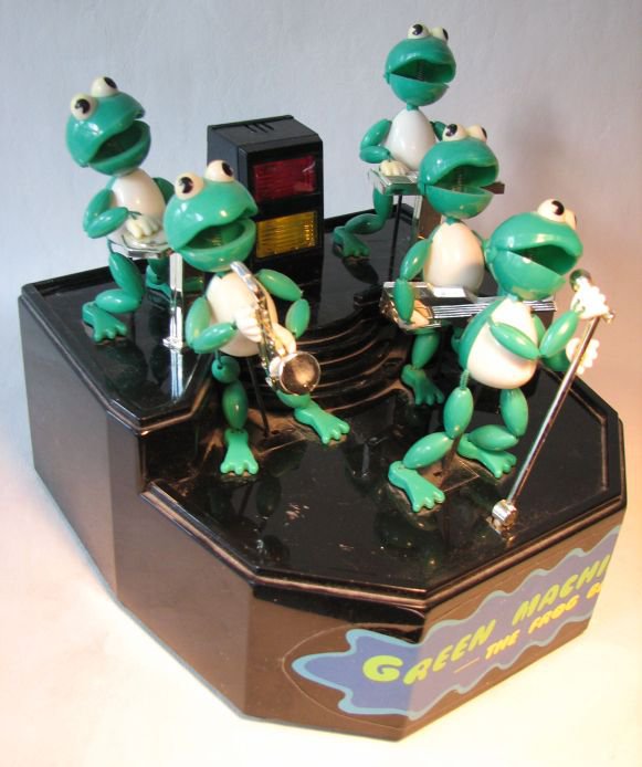 Green Machine The Frog Band - Responds to applause!