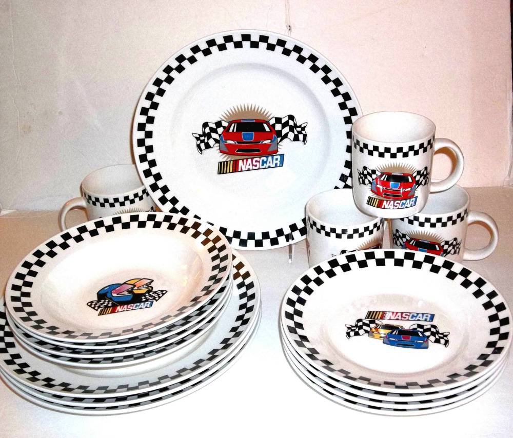 Gibson Nascar 16 Piece Set New Box RARE NASCAR VICTORY SET Racing Theme ...