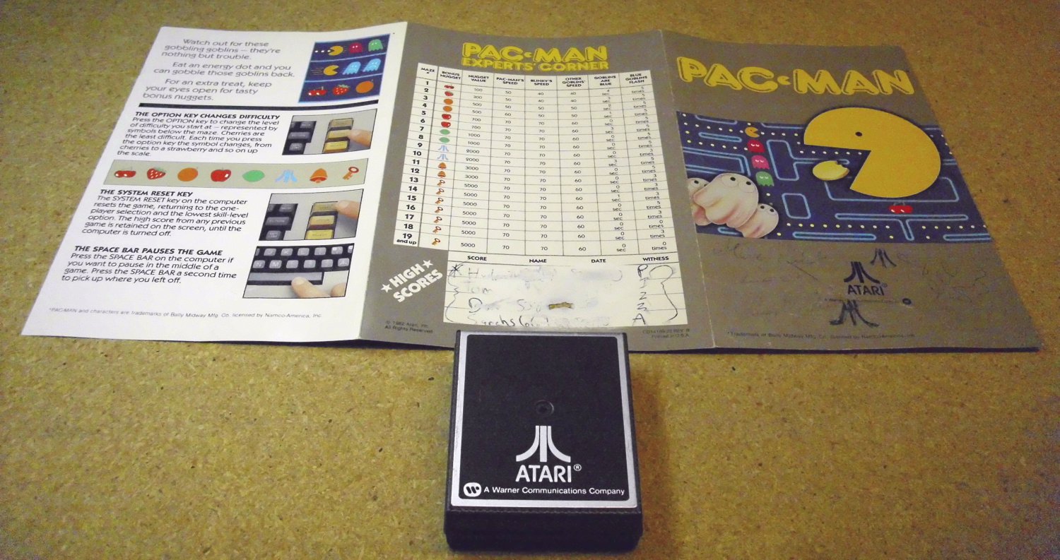 Pacman Atari 800 XL game cartridge CXL4022 with manual. Pac Man