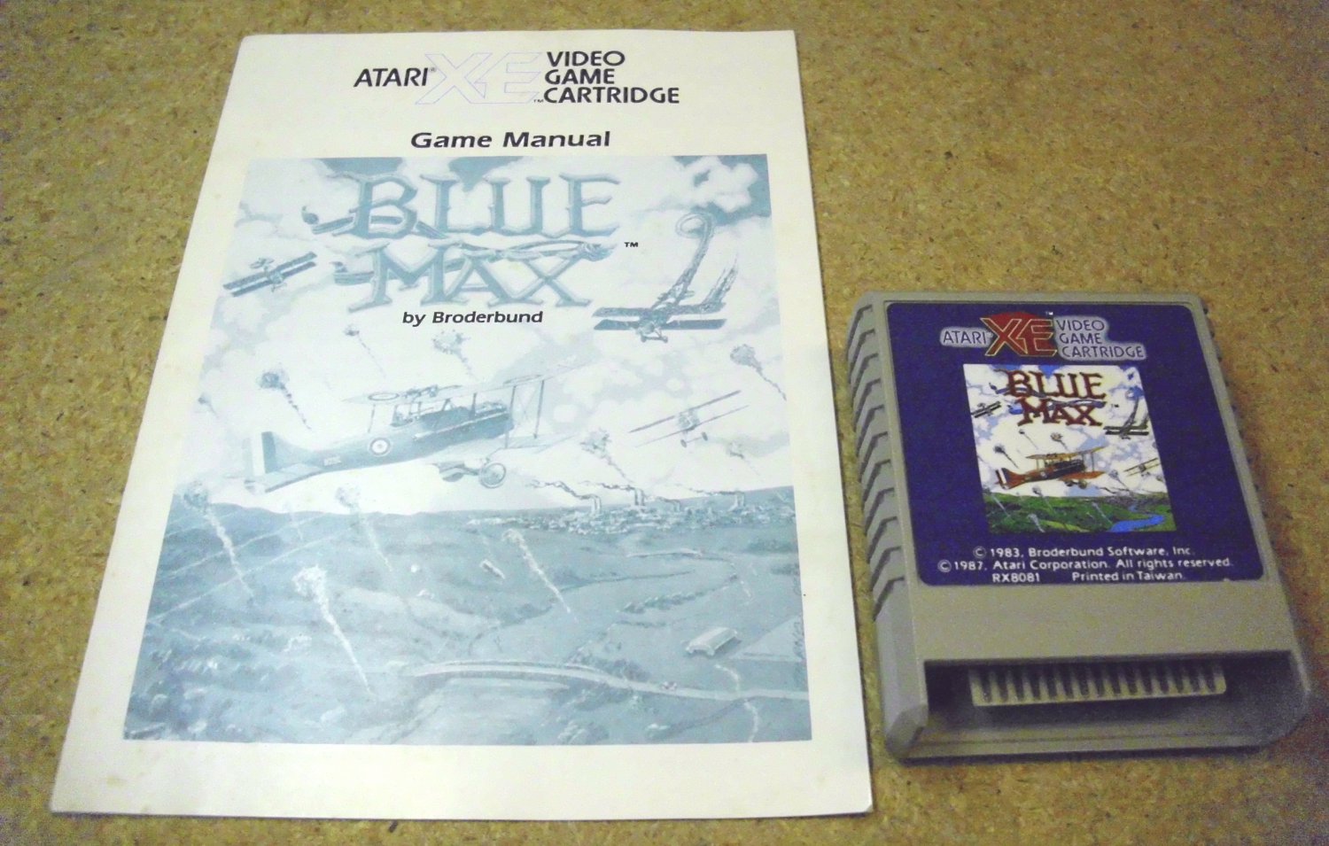 Blue Max , Atari 800 XL XE game cartridge with manual 1987, RX8081.