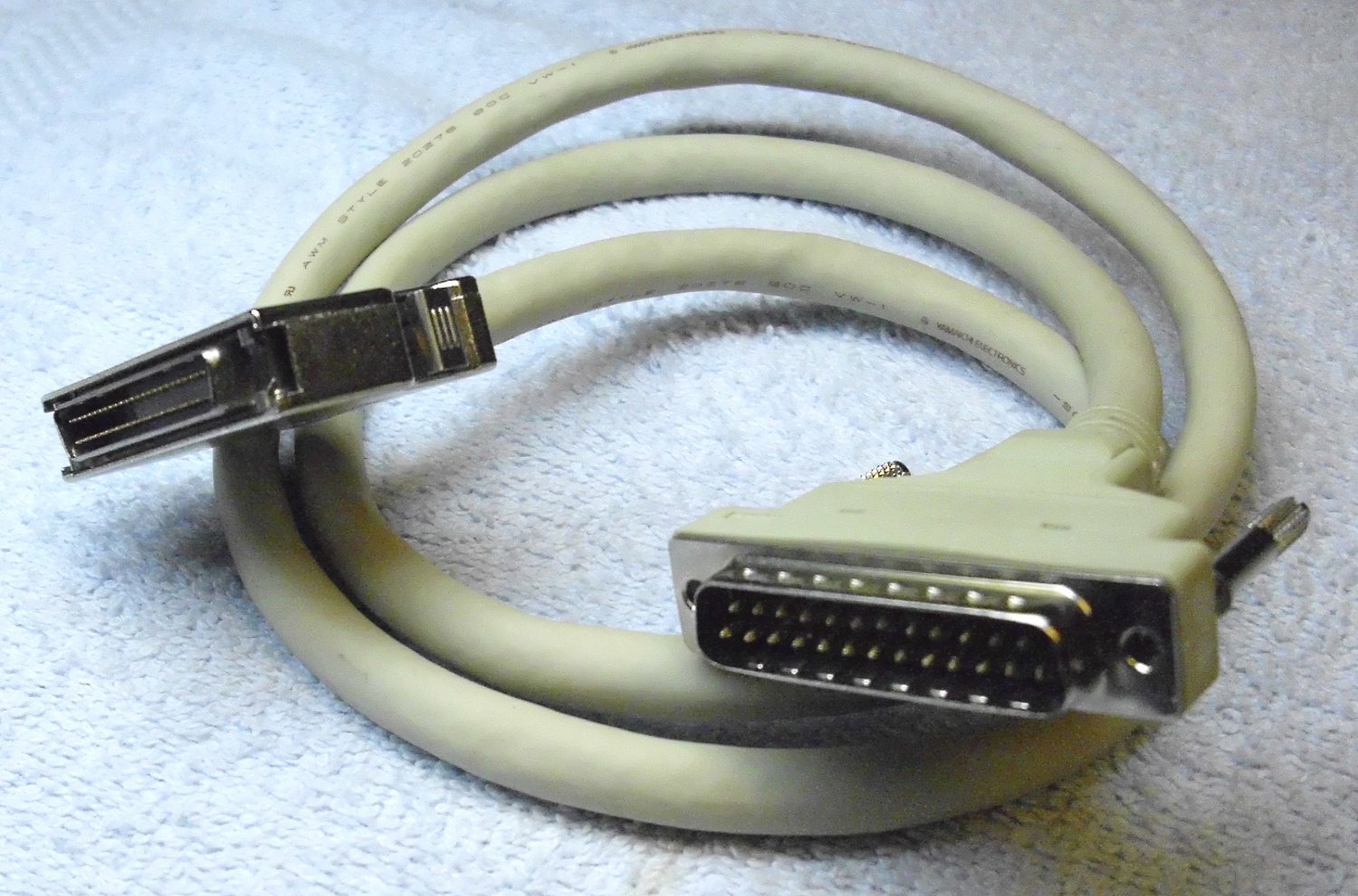 CD ROM NEC CDR - 600 External SCSI with cable, caddy, manual, power ...