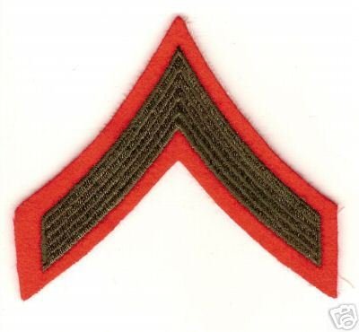 MARINE CORPS PVT 1ST CLS GREEN ON RED RANK INSIGNIA E-2